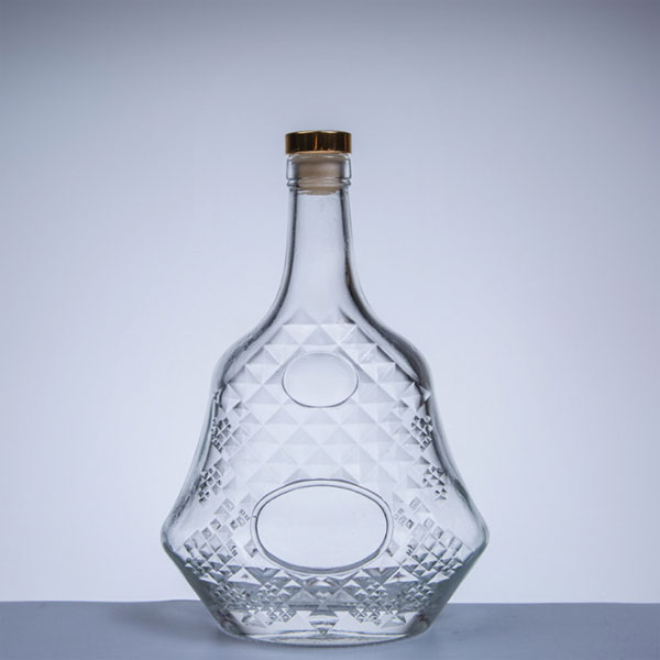 700ml Clear Glass Alcohol Bottle with Cork for Sale